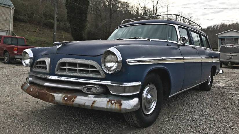 10 Biggest And Most Flamboyant American Cars Ever