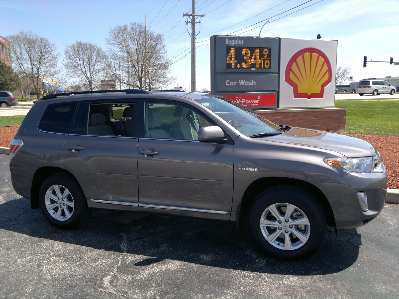 The Biggest Differences Between Toyota's RAV4 And Highlander