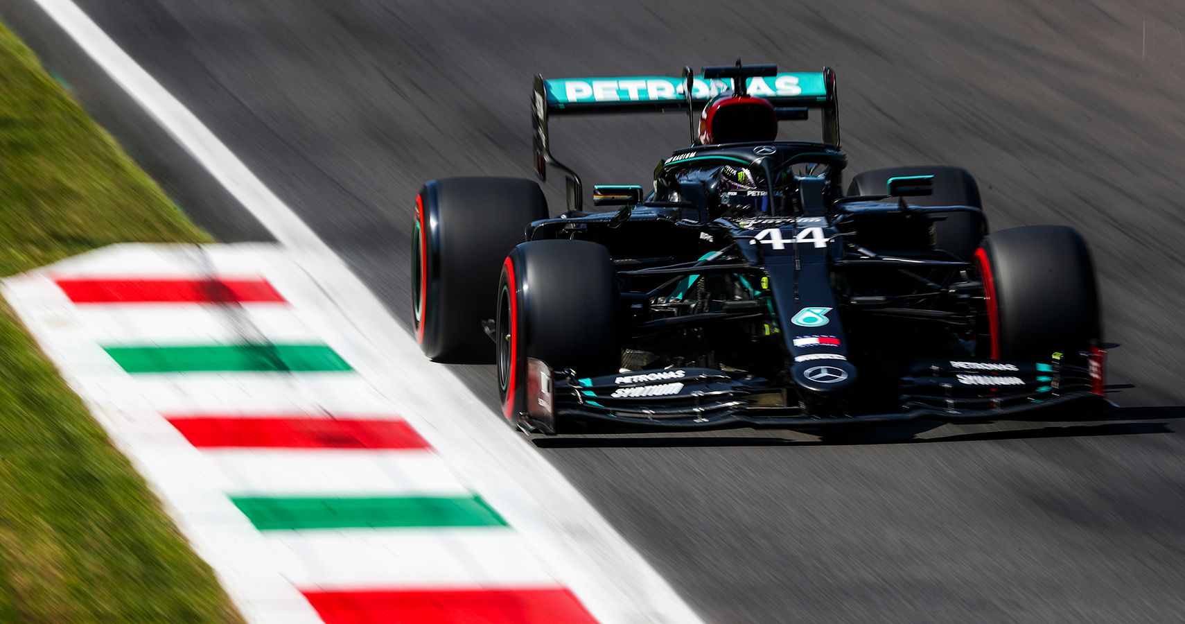Hamilton Sets Lap Record, Ferrari Flops During Italian GP Qualifying