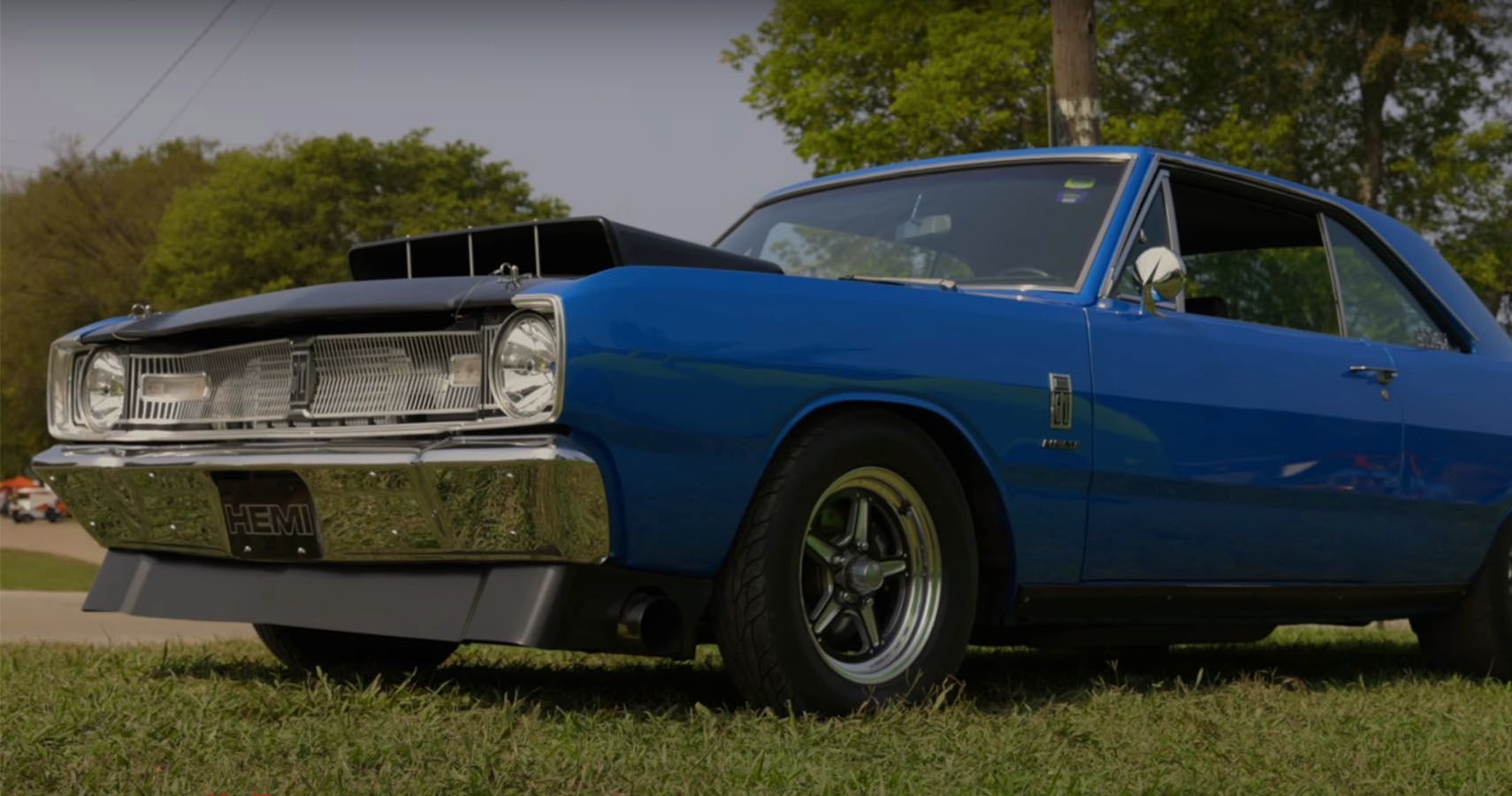 Hardcore Hemi-Powered Dodge Dart Brings Something To The MoParty