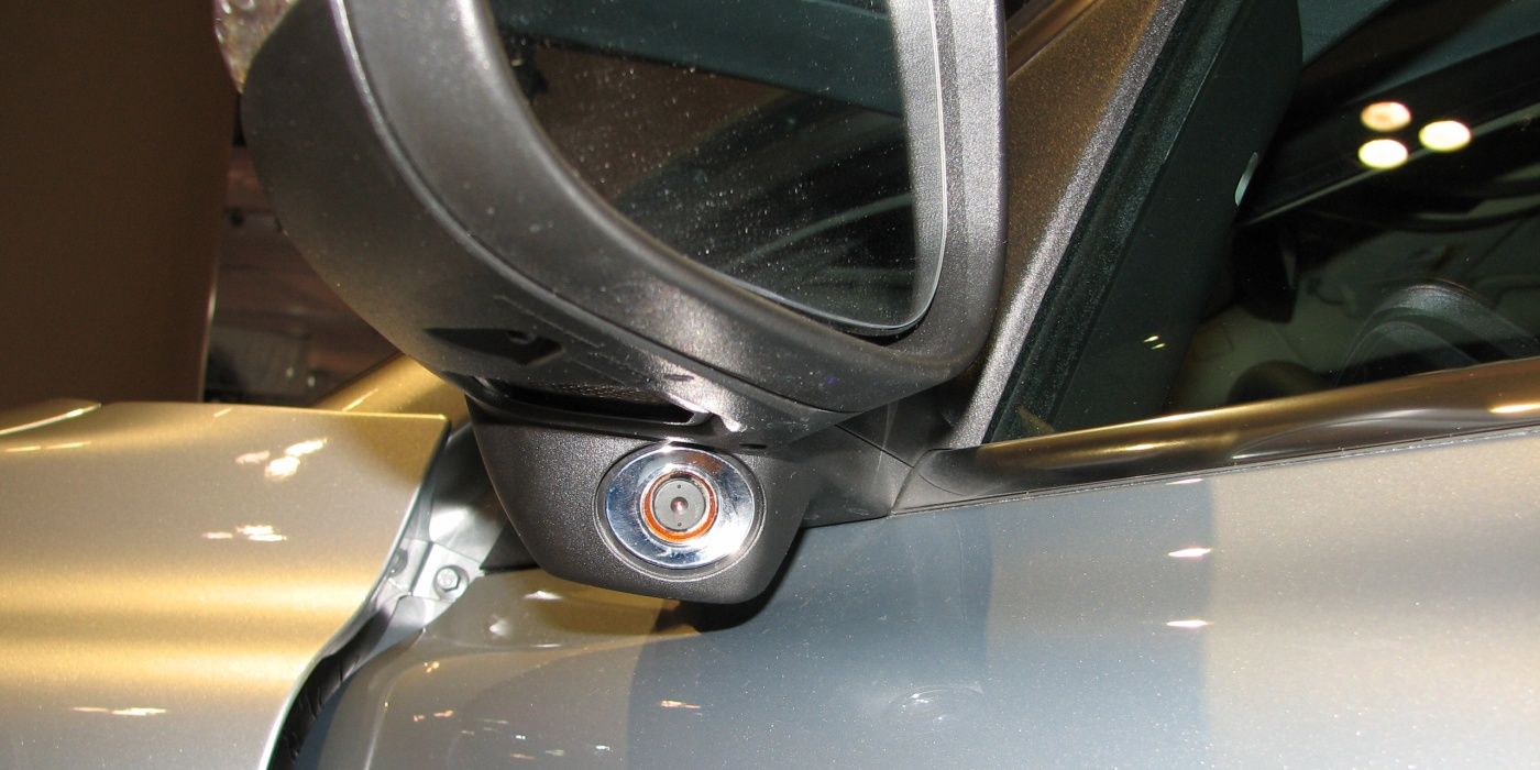 10 Features Every New Car Should Have