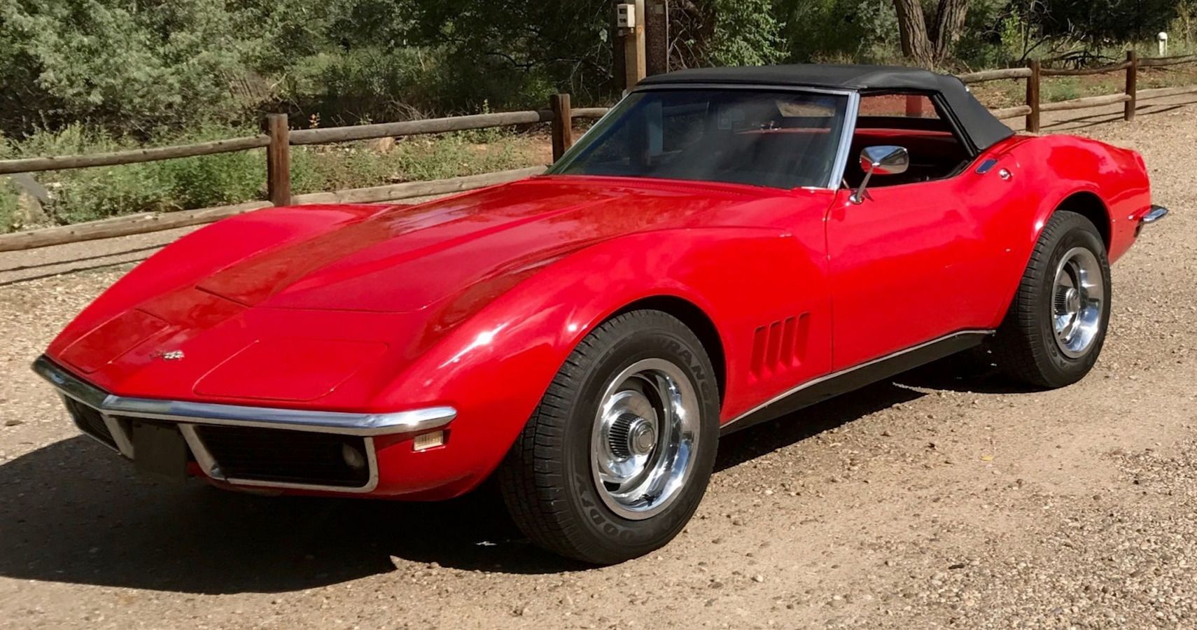Bring A Trailer: This Shiny Red ‘68 Chevrolet Corvette Sports A Blacked ...