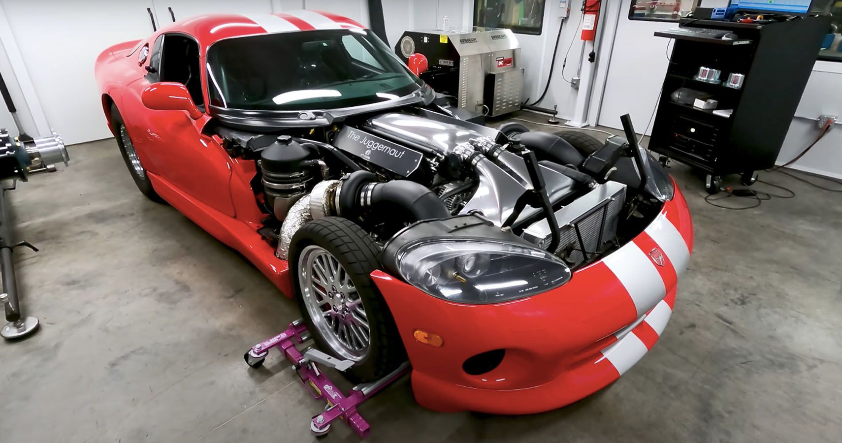 Watch This 3000HP Twin-Turbo Dodge Viper Aptly Called "The Juggernaut ...