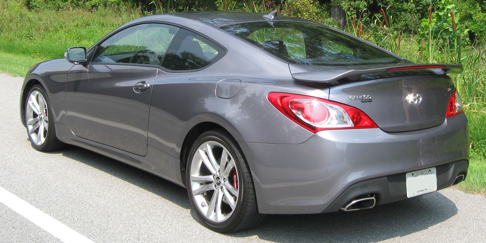 10 Underrated Sports Cars Every Gearhead Should Drive