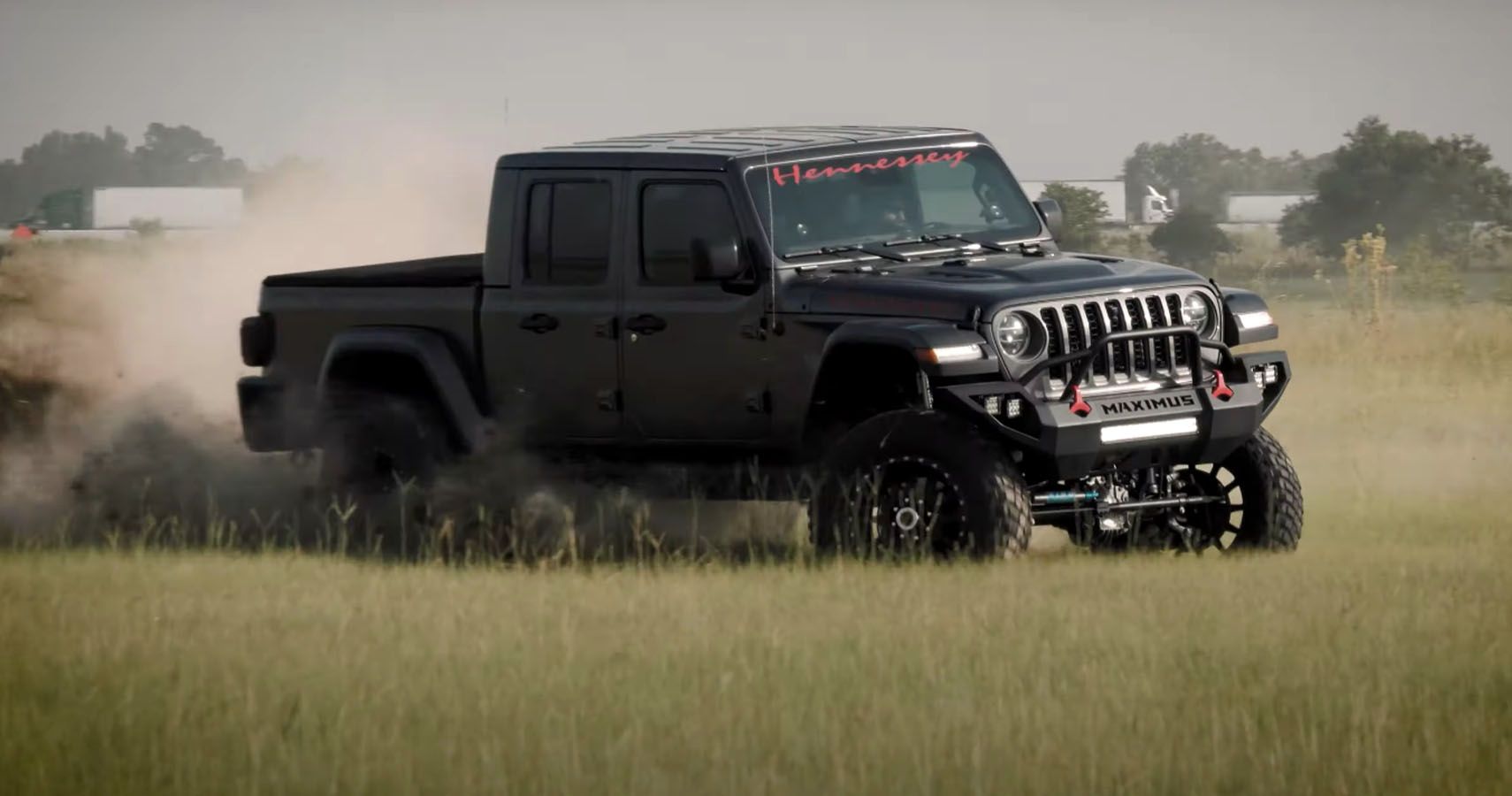 Here's Hennessey's 1000-HP Maximus Jeep Gladiator Tearing Up A Field