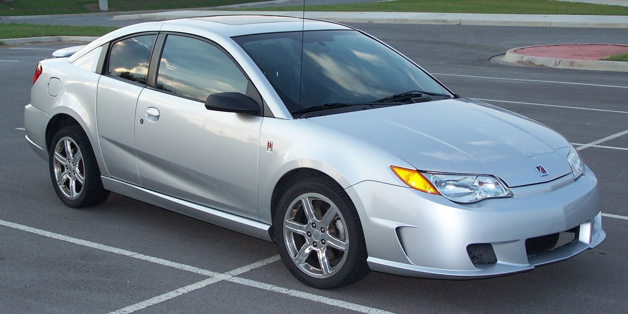 10 Underrated Sports Cars Every Gearhead Should Drive