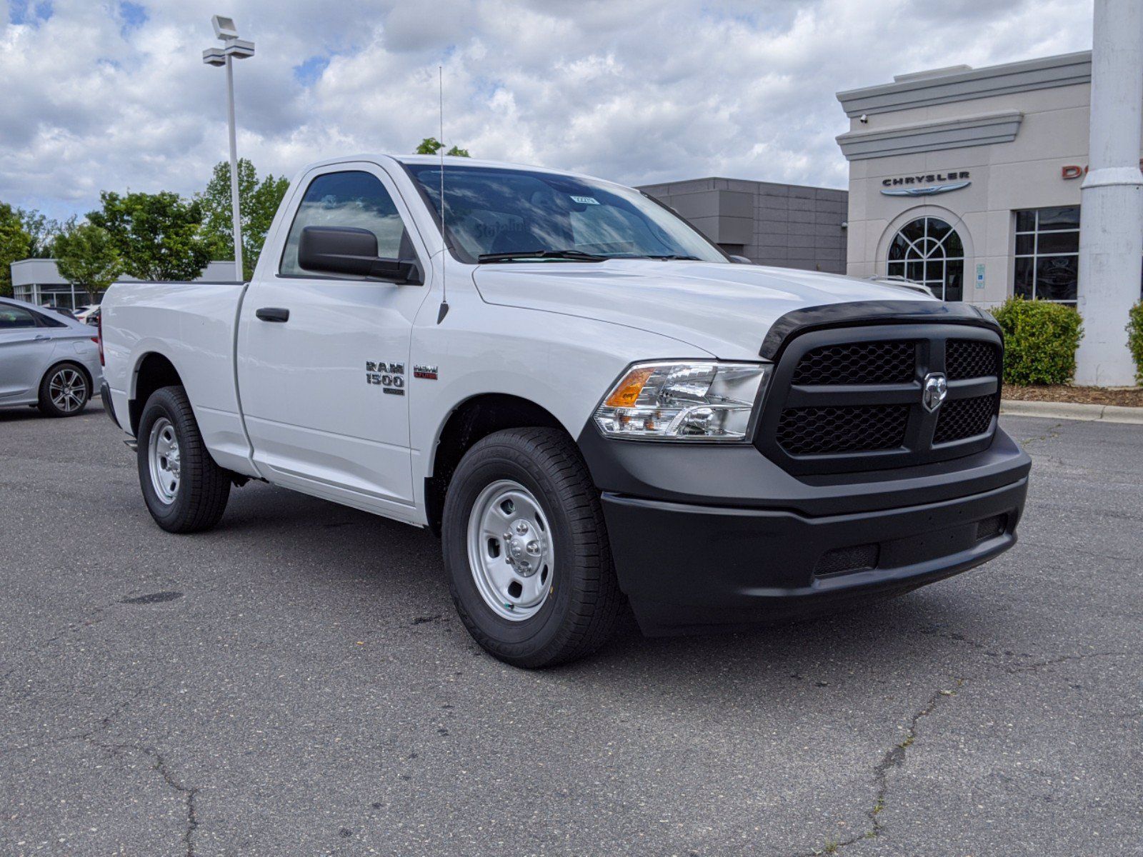 8 Of The Cheapest V8-Powered Cars You Can Buy In 2020 (2 Four-Cylinders ...