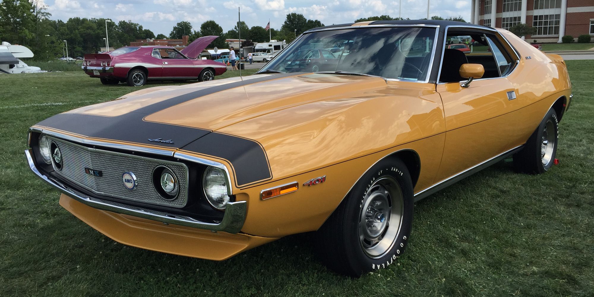 5 Old Muscle Cars That Could Actually Go Around A Track (5 Classic ...