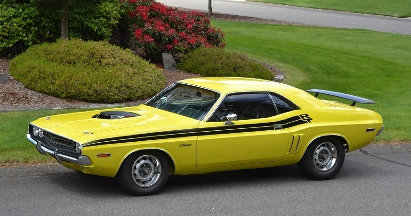 Mustang vs Challenger: 10 Things To Consider Before Buying