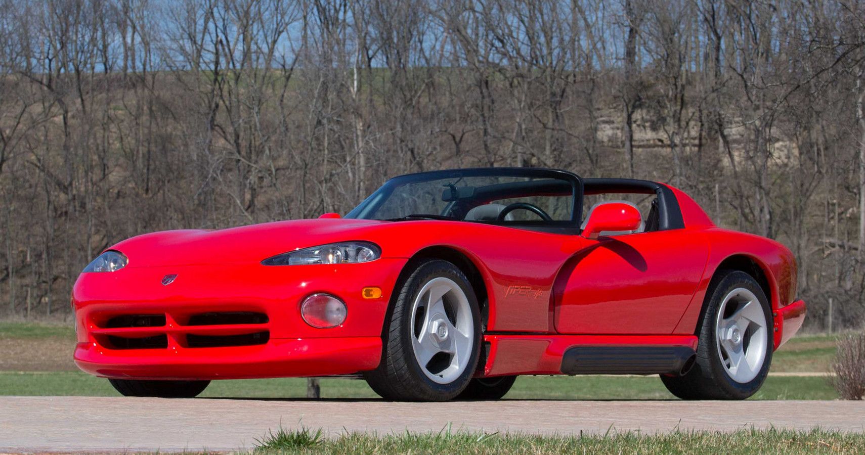 10 Affordable American Performance Cars Every Gearhead Should Own
