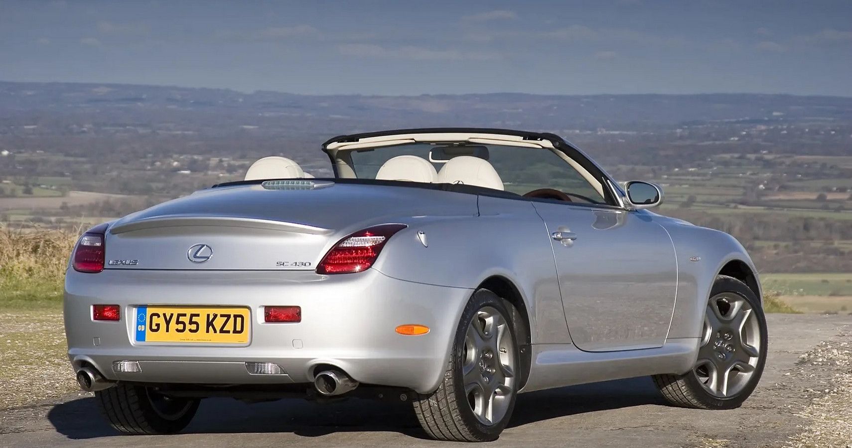 8 Japanese Roadsters That Are Perfect For Driving Enthusiasts