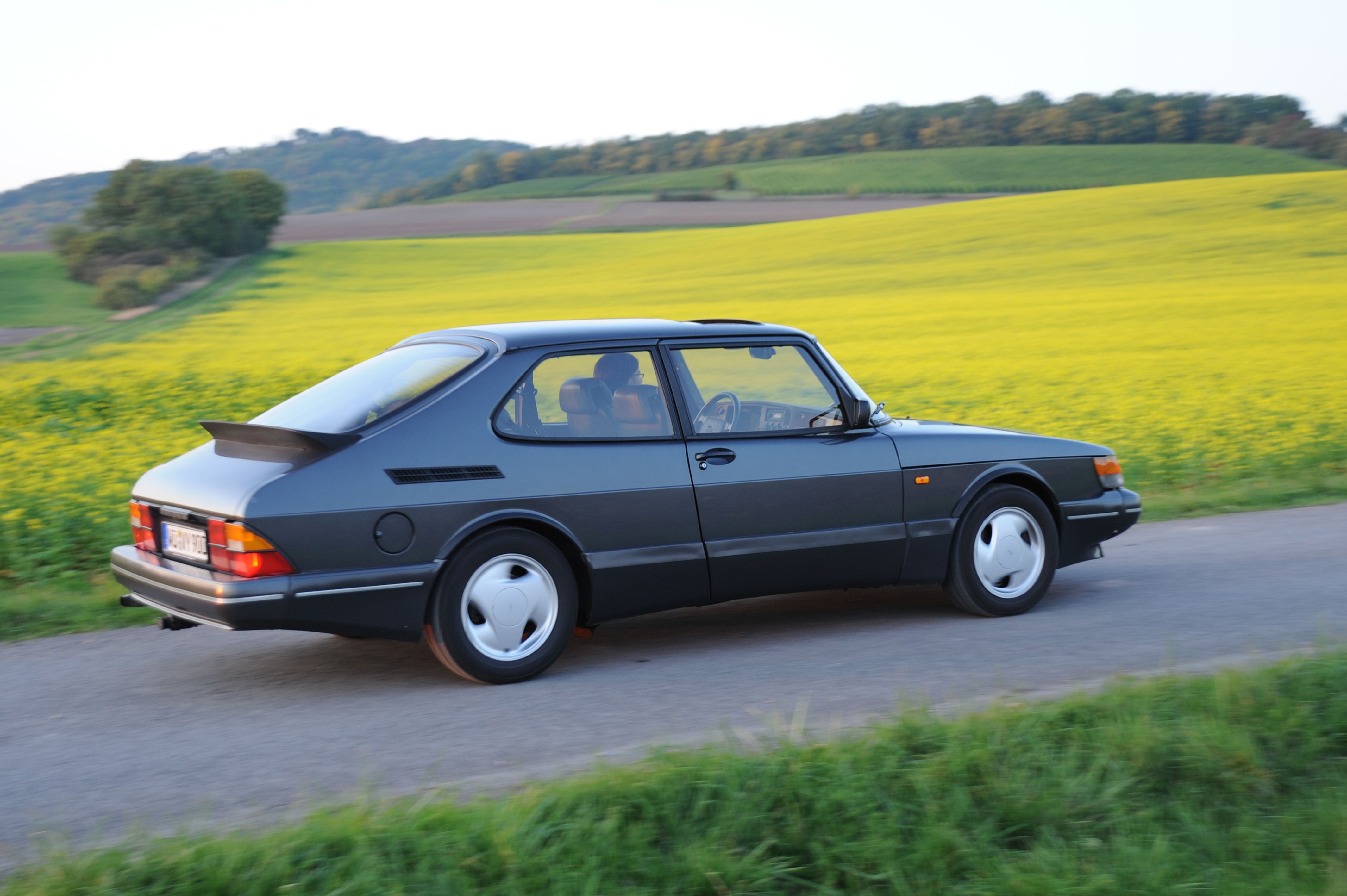 These Stunning '80s Sports Cars Are Still Dirt-Cheap (But Soon Won't Be)