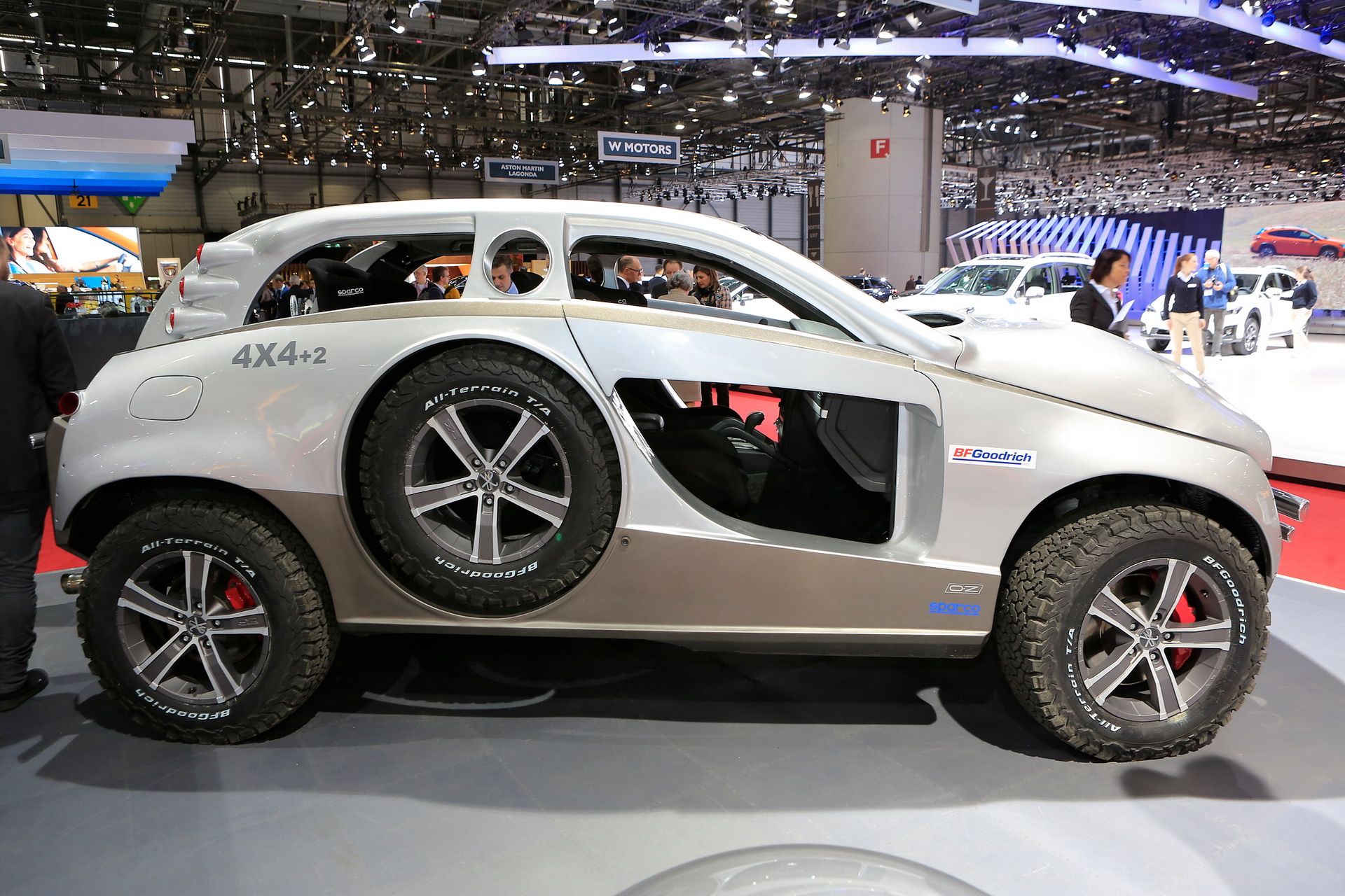 These Are The Ugliest Concept Cars Ever Shown To The World