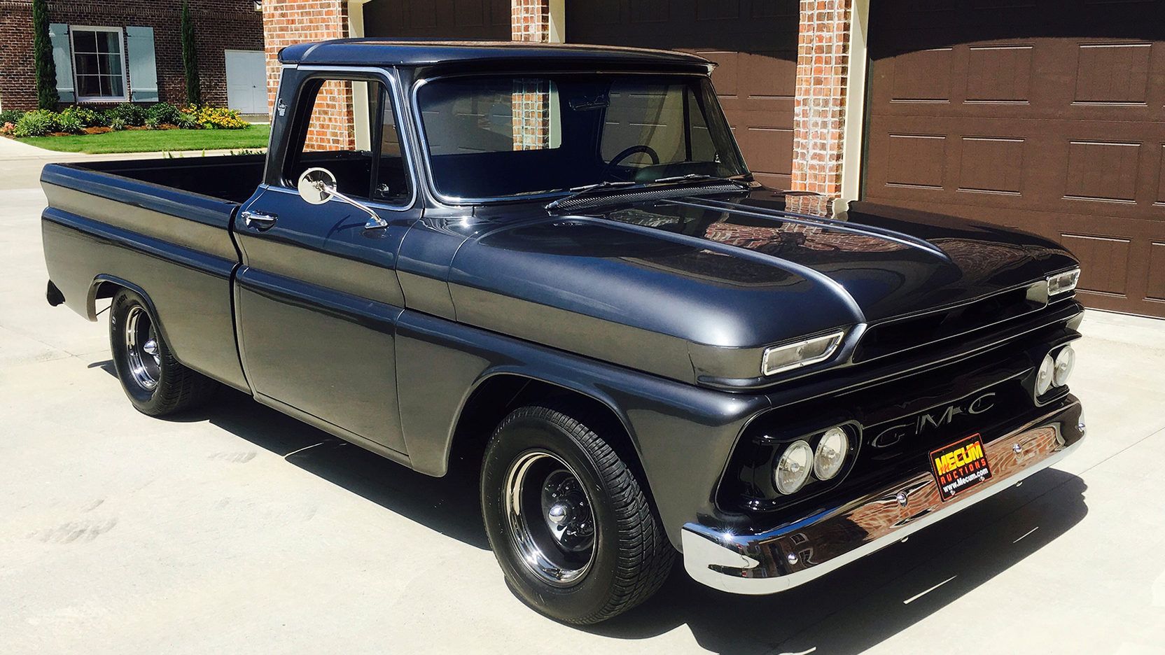 Here's What Makes The 1965 GMC Pickup Truck A Classic