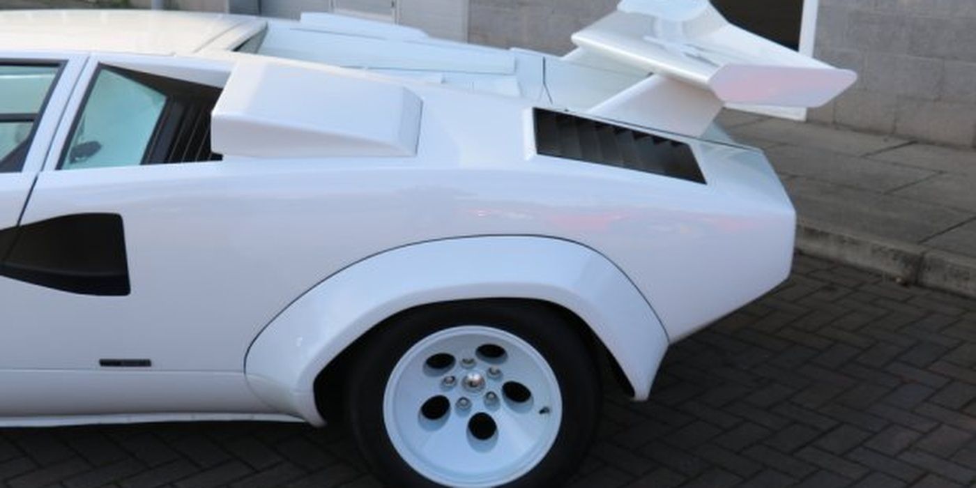 10 Things Everyone Forget About The Lamborghini Countach