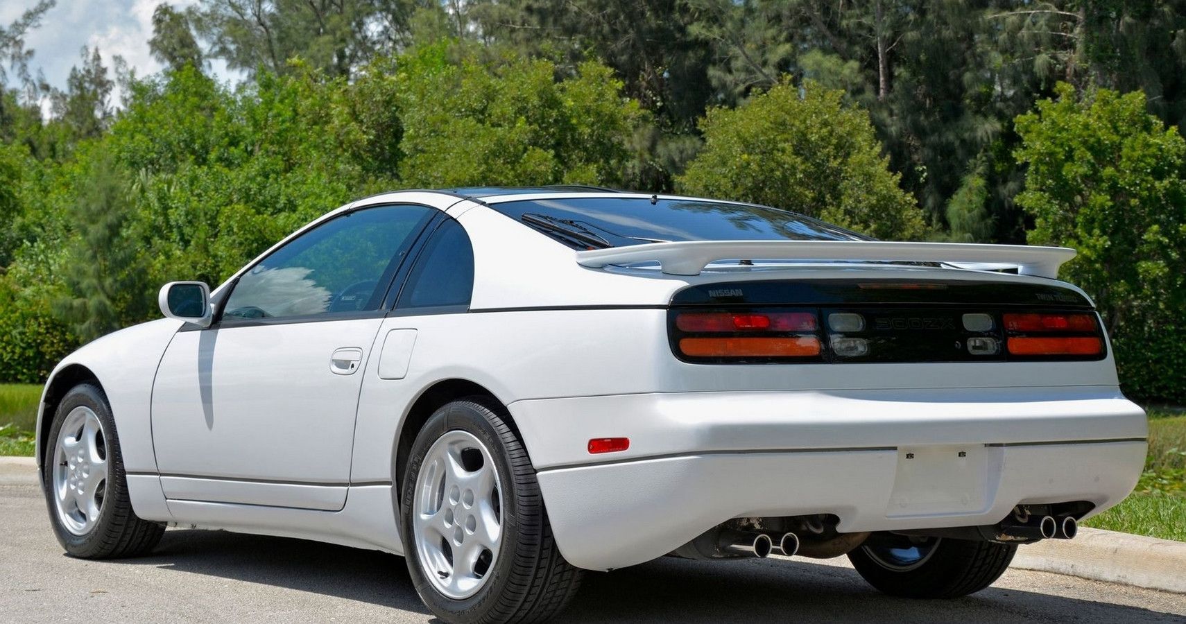 5 Sports Cars That Were Great From The Factory (5 That Needed Some Work)