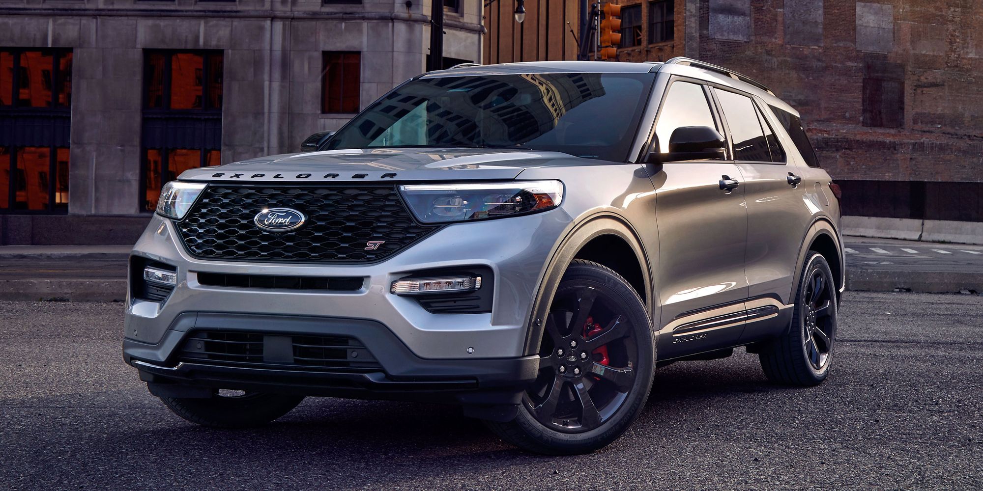 Ford Explorer ST: What You Need To Know Before Buying A New Model