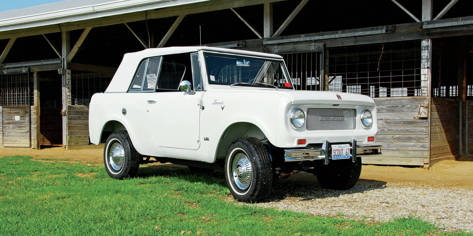 10 Classic SUVs We'd Love To Take For A Spin