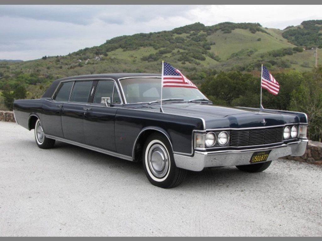 A Detailed Look At The Lincoln Black Label Continental