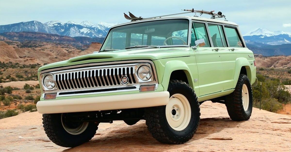 10 Classic SUVs We'd Love To Take For A Spin
