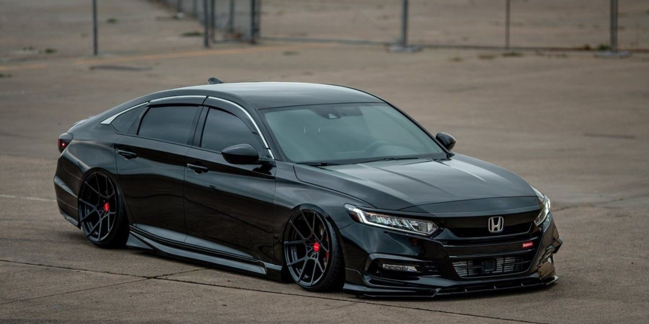 10 Iconic JDM Sports Cars Showing Off Their Coolest Bodykits