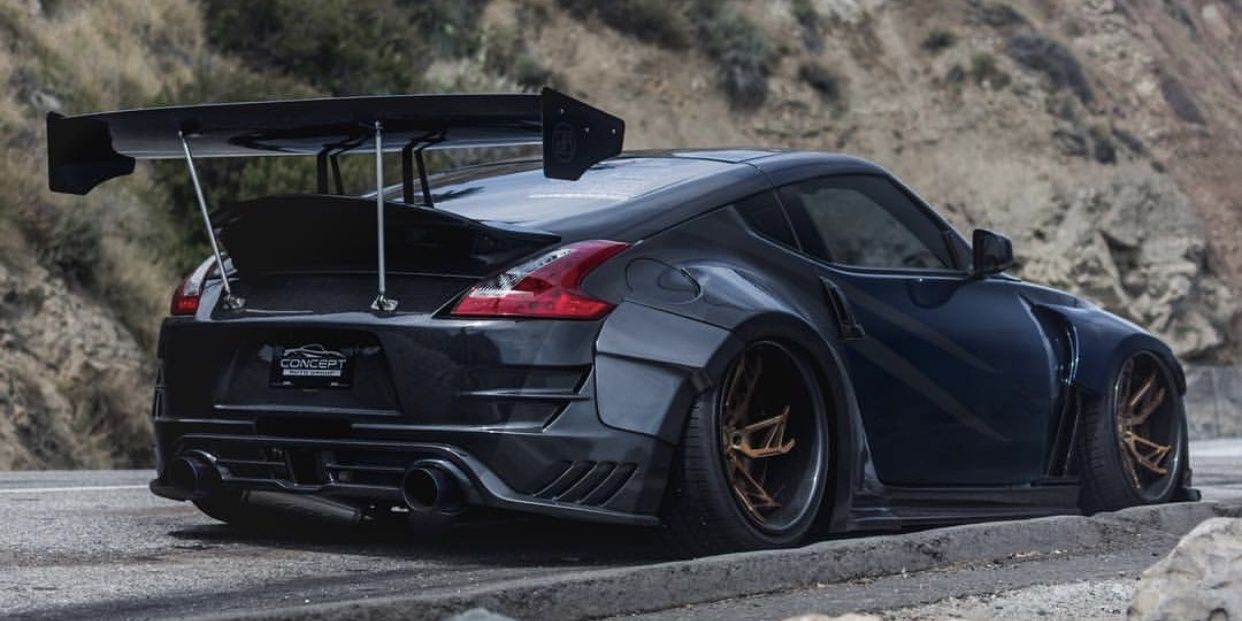 10 Iconic JDM Sports Cars Showing Off Their Coolest Bodykits