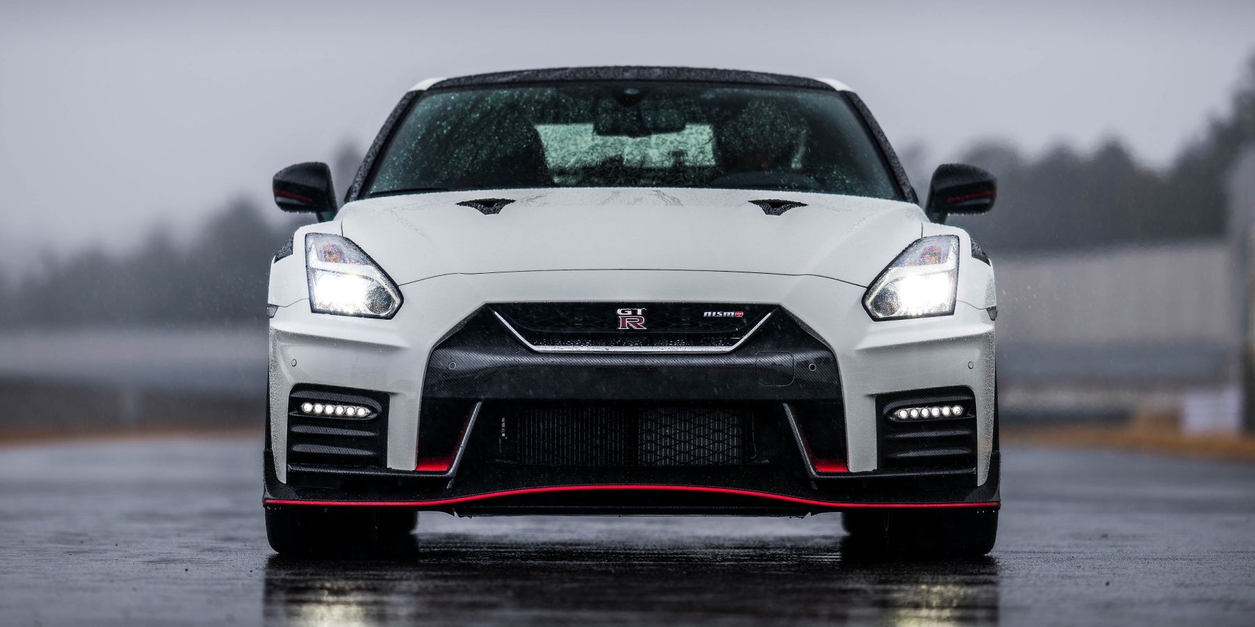 5 Reason Why We'd Buy A Nissan GT-R (5 Reasons Why The NSX Is A Better ...