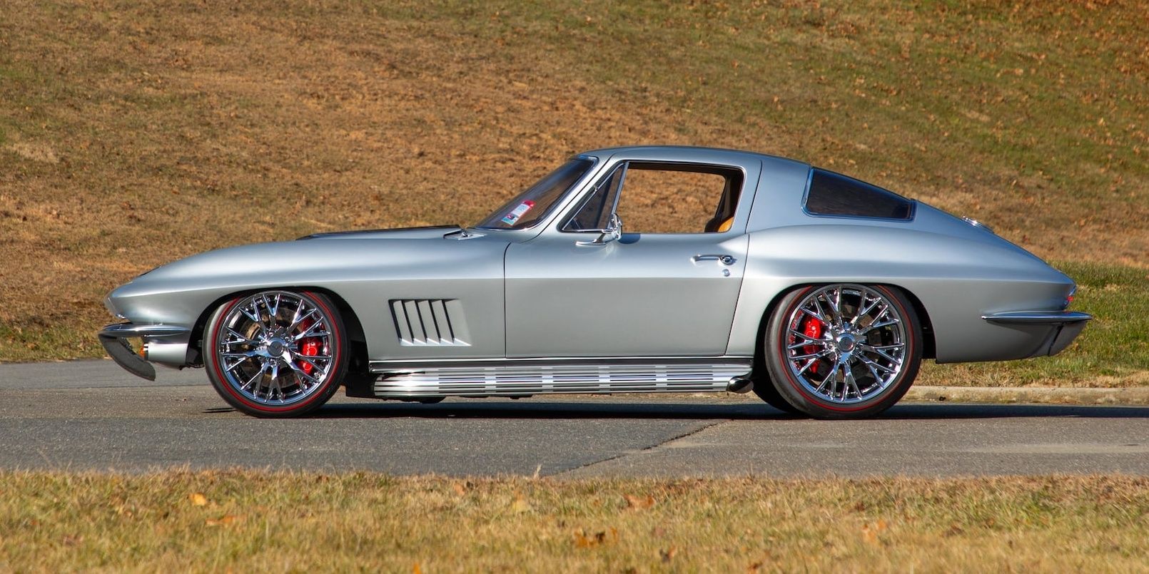 10 Of The Most Beautiful American Cars Made In The 1960s