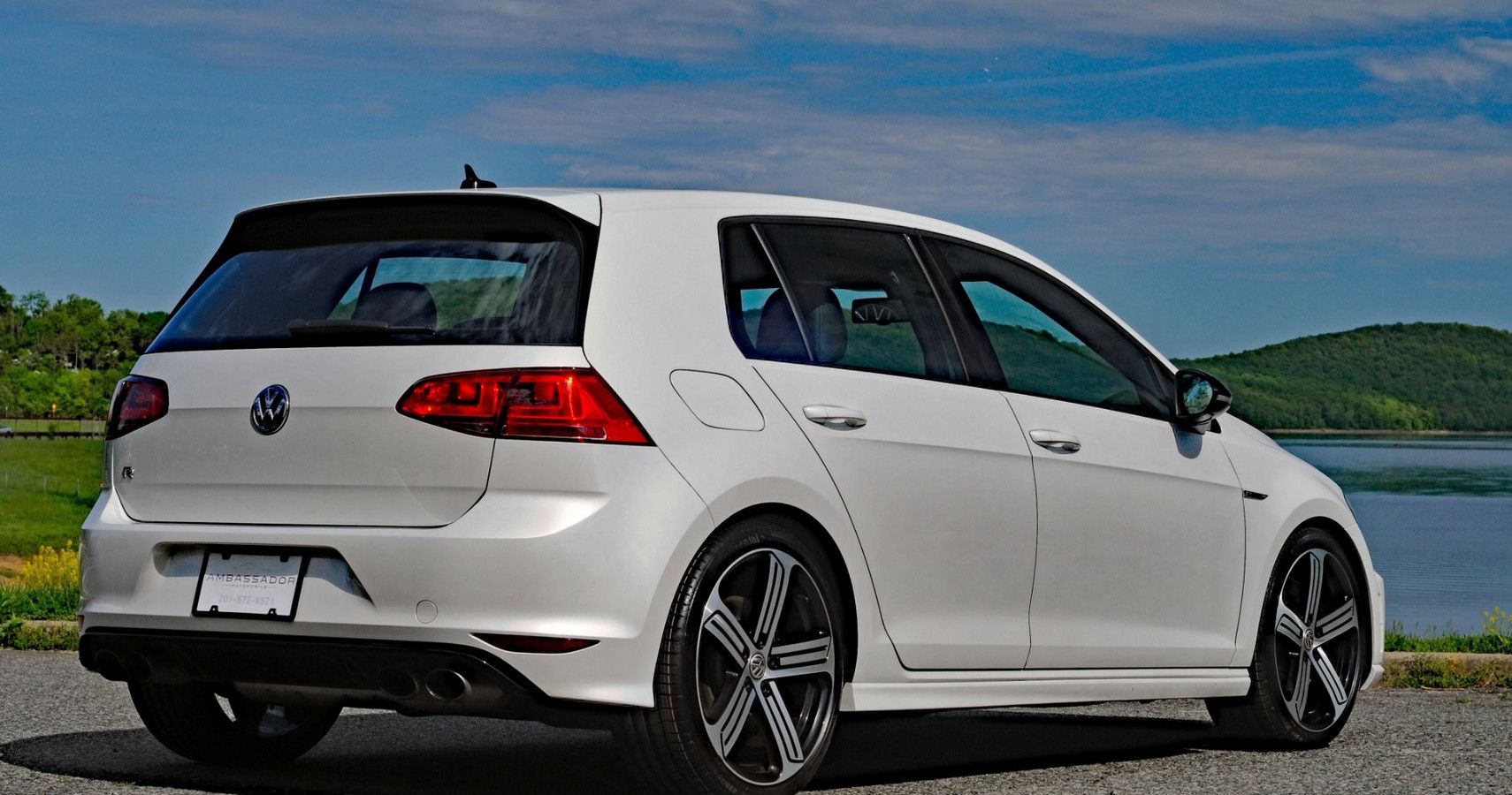 10 German Performance Cars That Are A Breeze To Maintain
