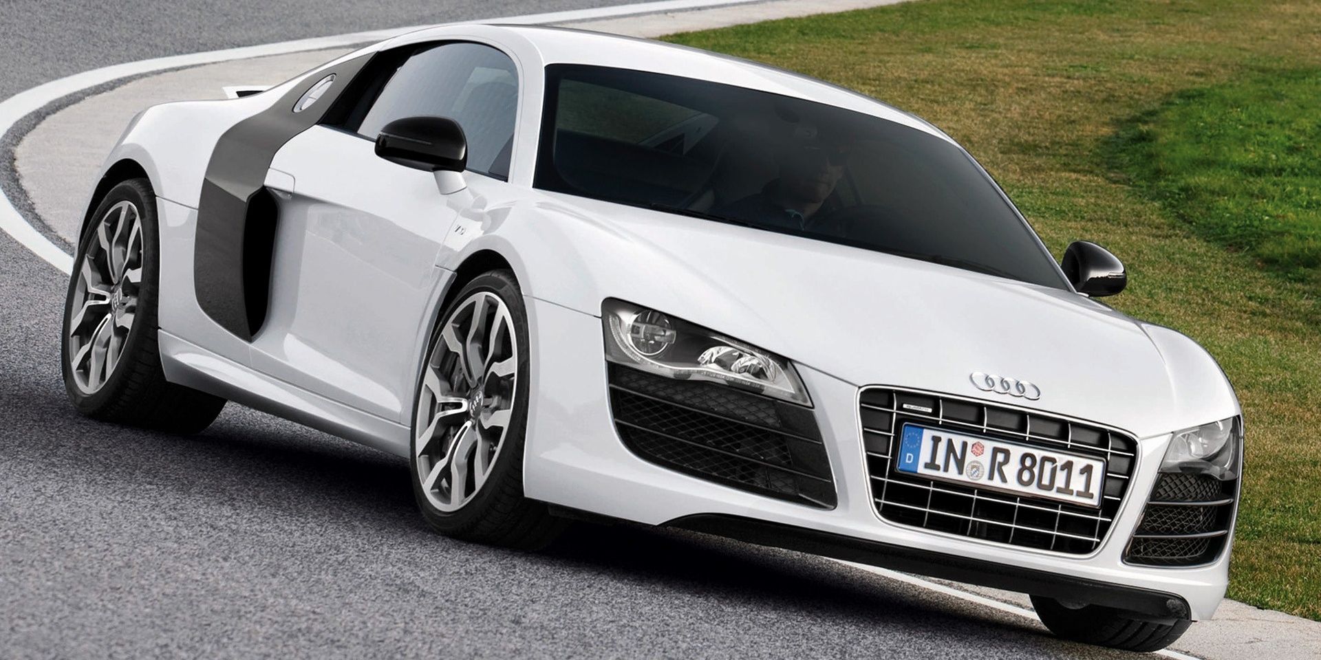 These Are The Coolest V10 Cars Ever Made