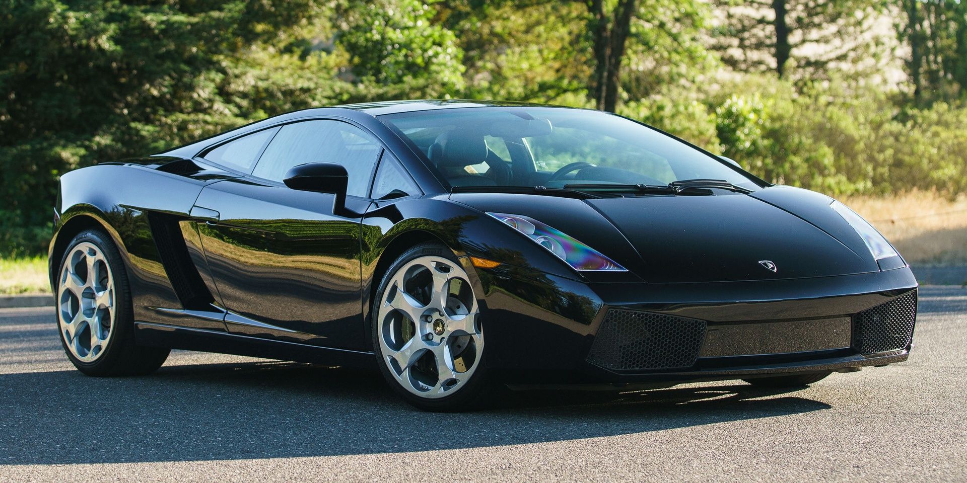 These Are The Coolest V10 Cars Ever Made