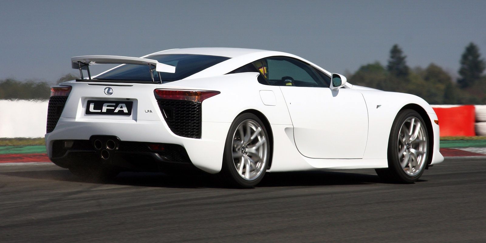 These Are The Coolest V10 Cars Ever Made