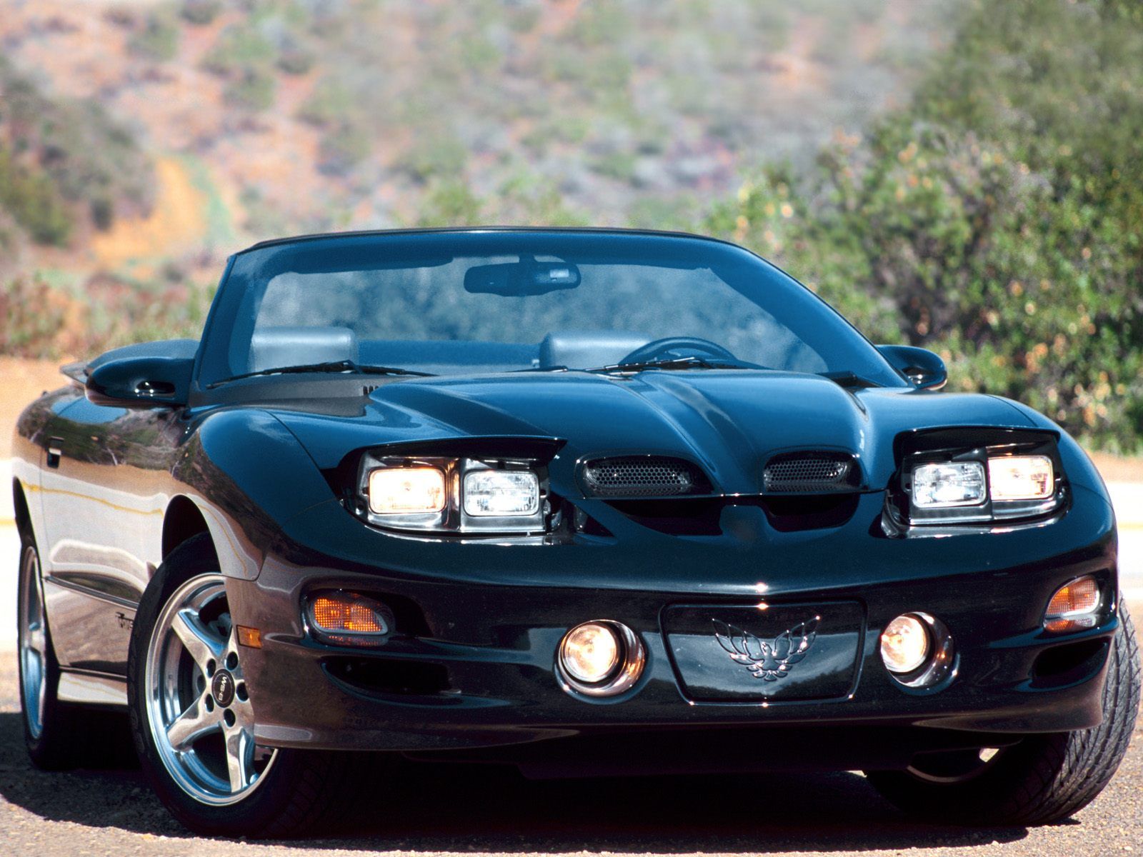 Everyone Can Afford These '90s Sports Cars