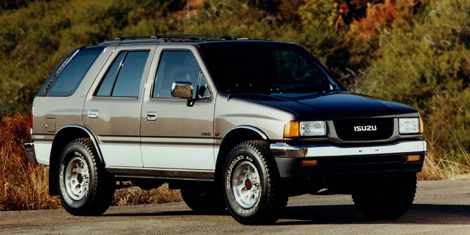 10 Unusual Cult Cars That Automakers Should Revive