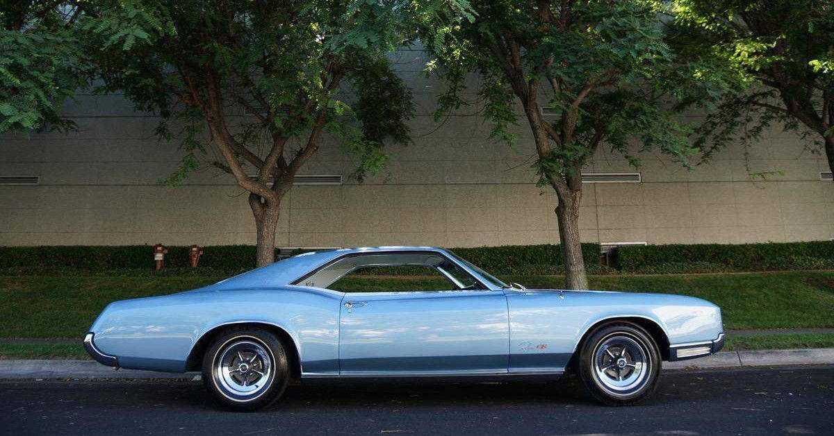 Looking Back At The Second Generation Buick Riviera