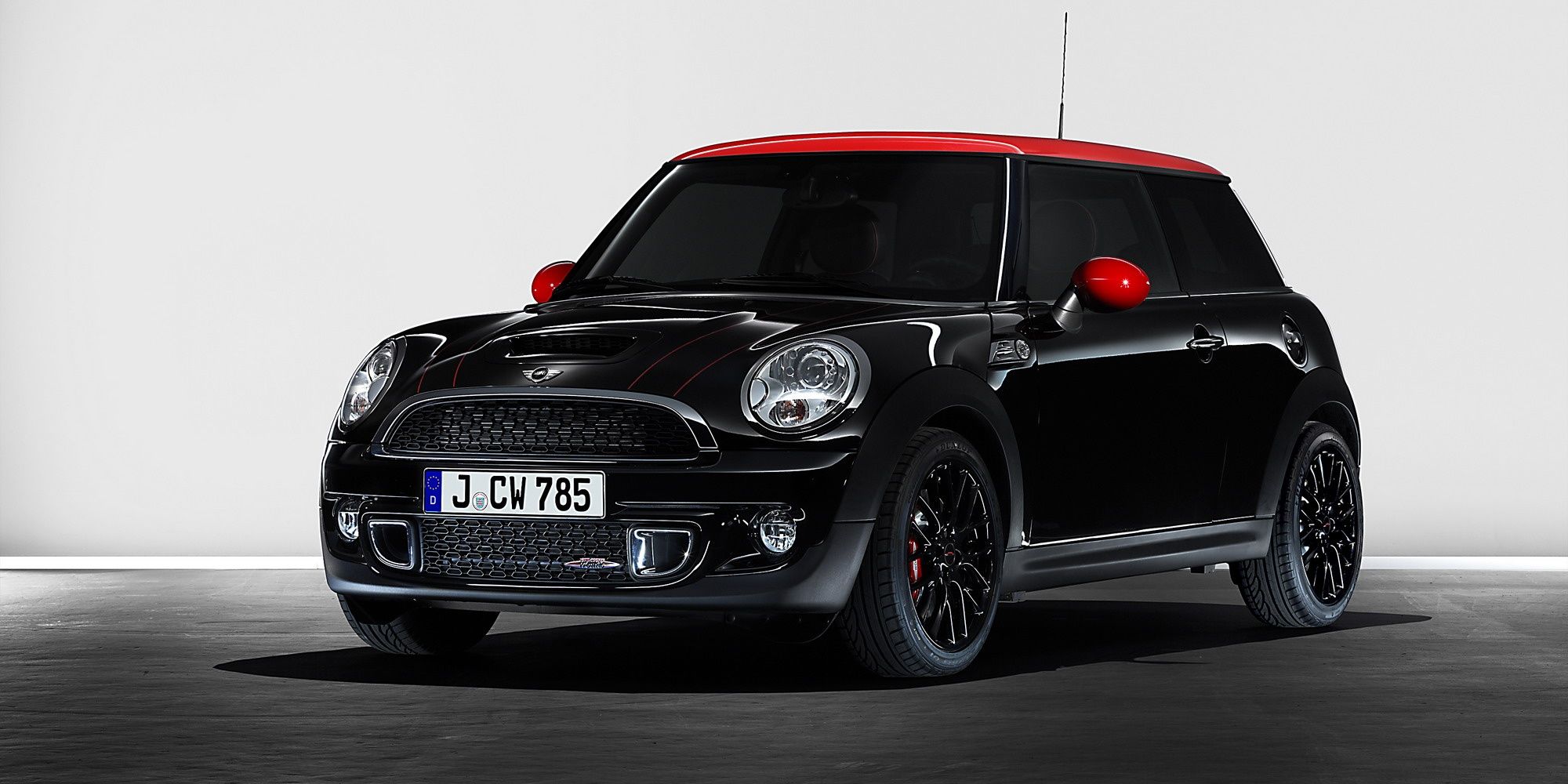 8 Reasons Why The R56 Mini Is Awesome (2 Reasons Why We'd Never Buy One)