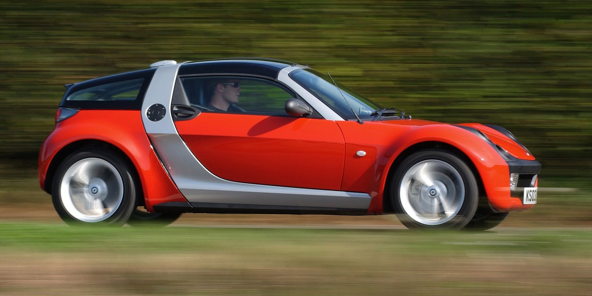 10 European Sports Cars Gearheads Stay Away From (And Why)