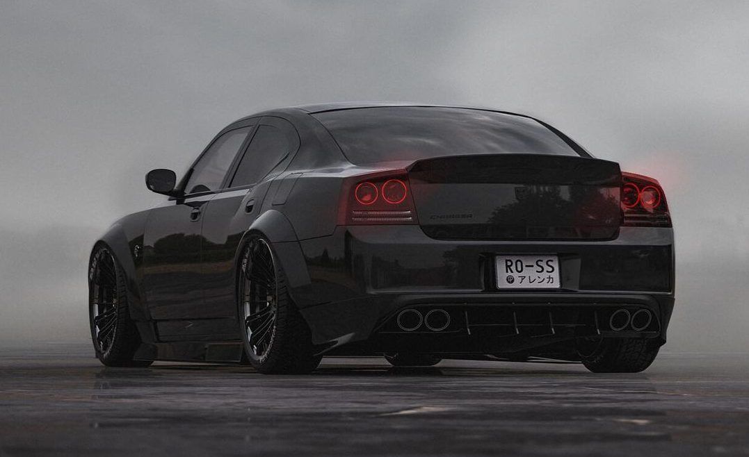 2006 Dodge Charger Raises Hell With Modern Hellcat Widebody Conversion