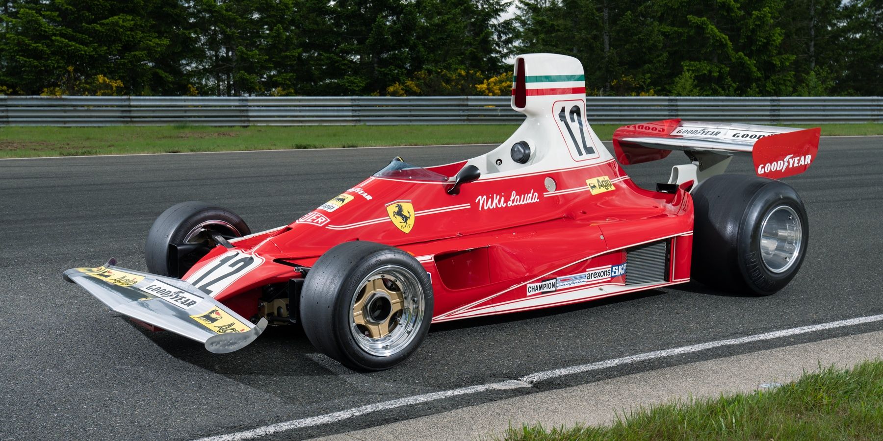 5 Of The Most Iconic Racing Cars From Porsche Vs 5 From Ferrari