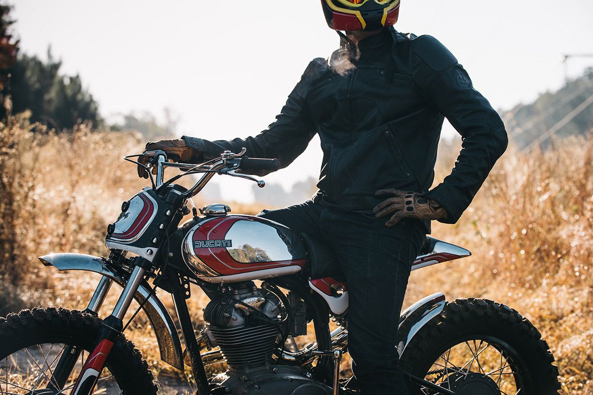 This Is The Sickest Vintage Scrambler We've Ever Seen