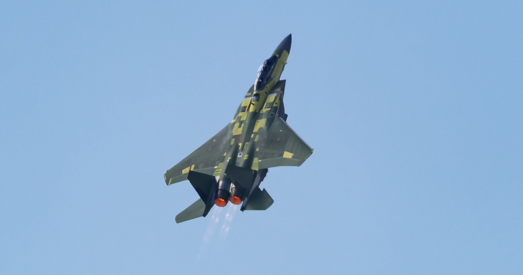 Watch The Boeing F-15EX Fighter Make A Successful Takeoff And Landing ...