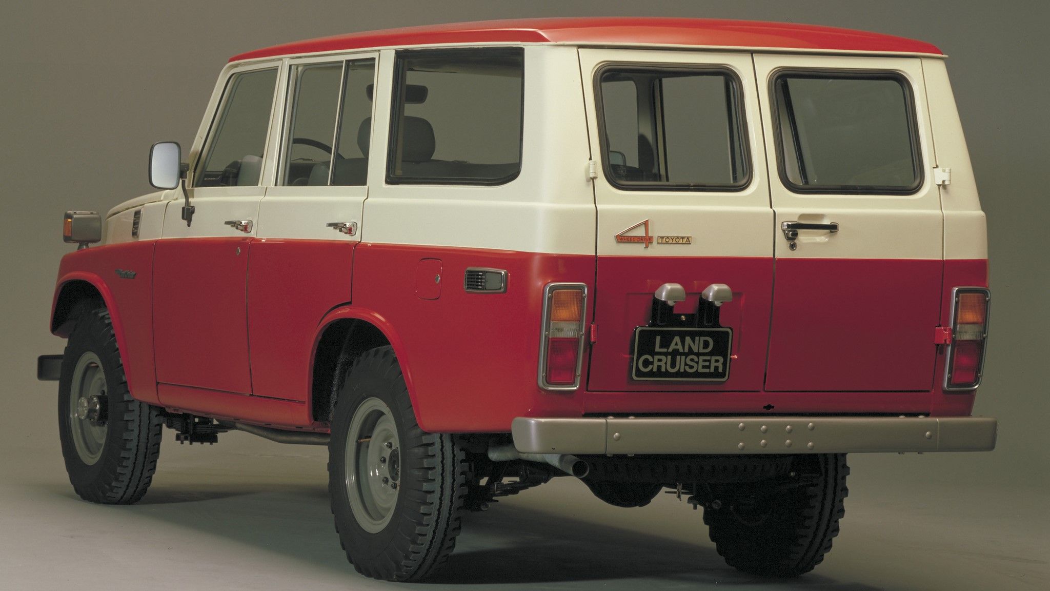 This Is The Evolution Of The Legendary Toyota Land Cruiser