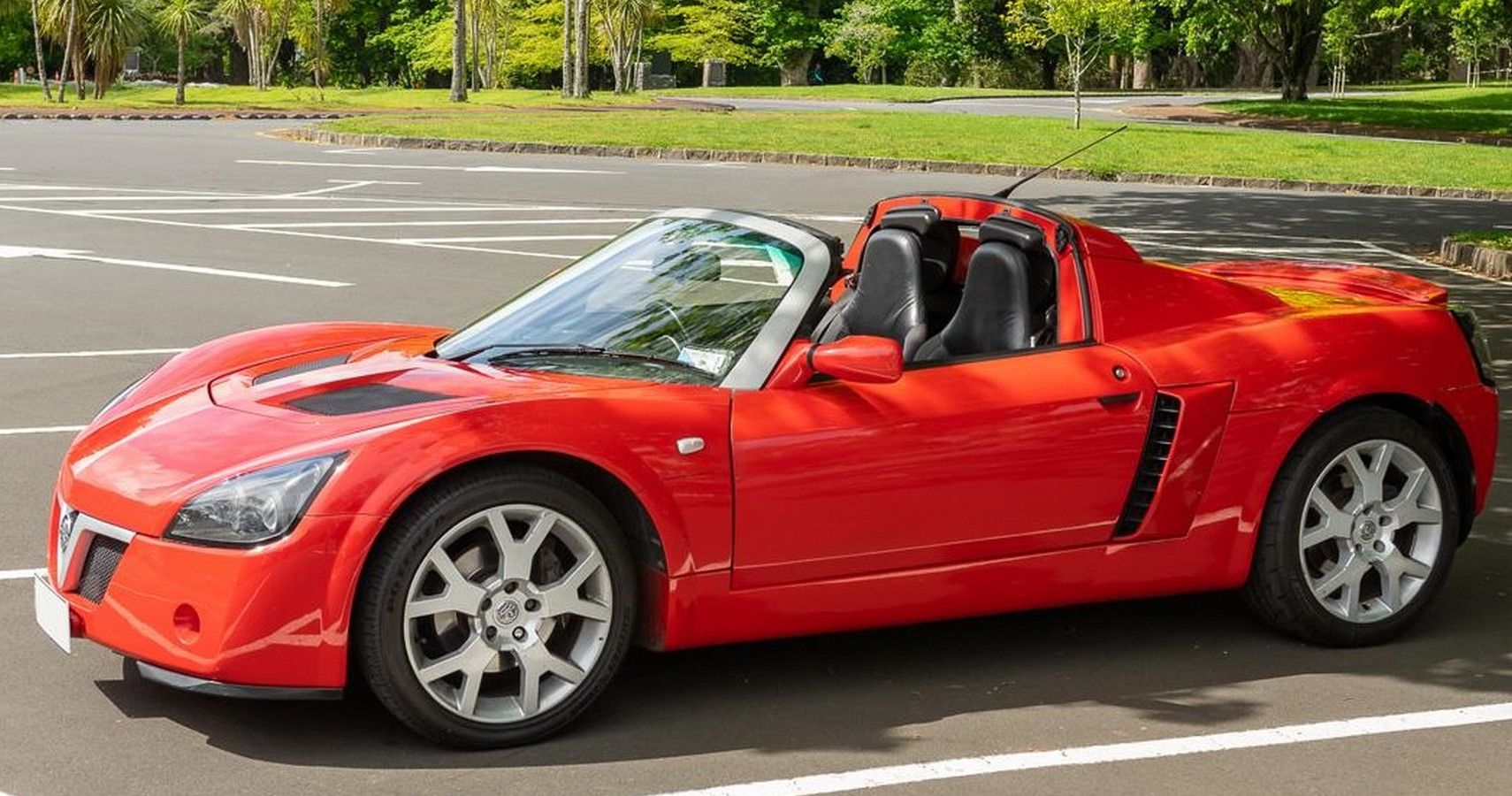 10 Rarest 2000s Sports Cars Anyone Can Buy