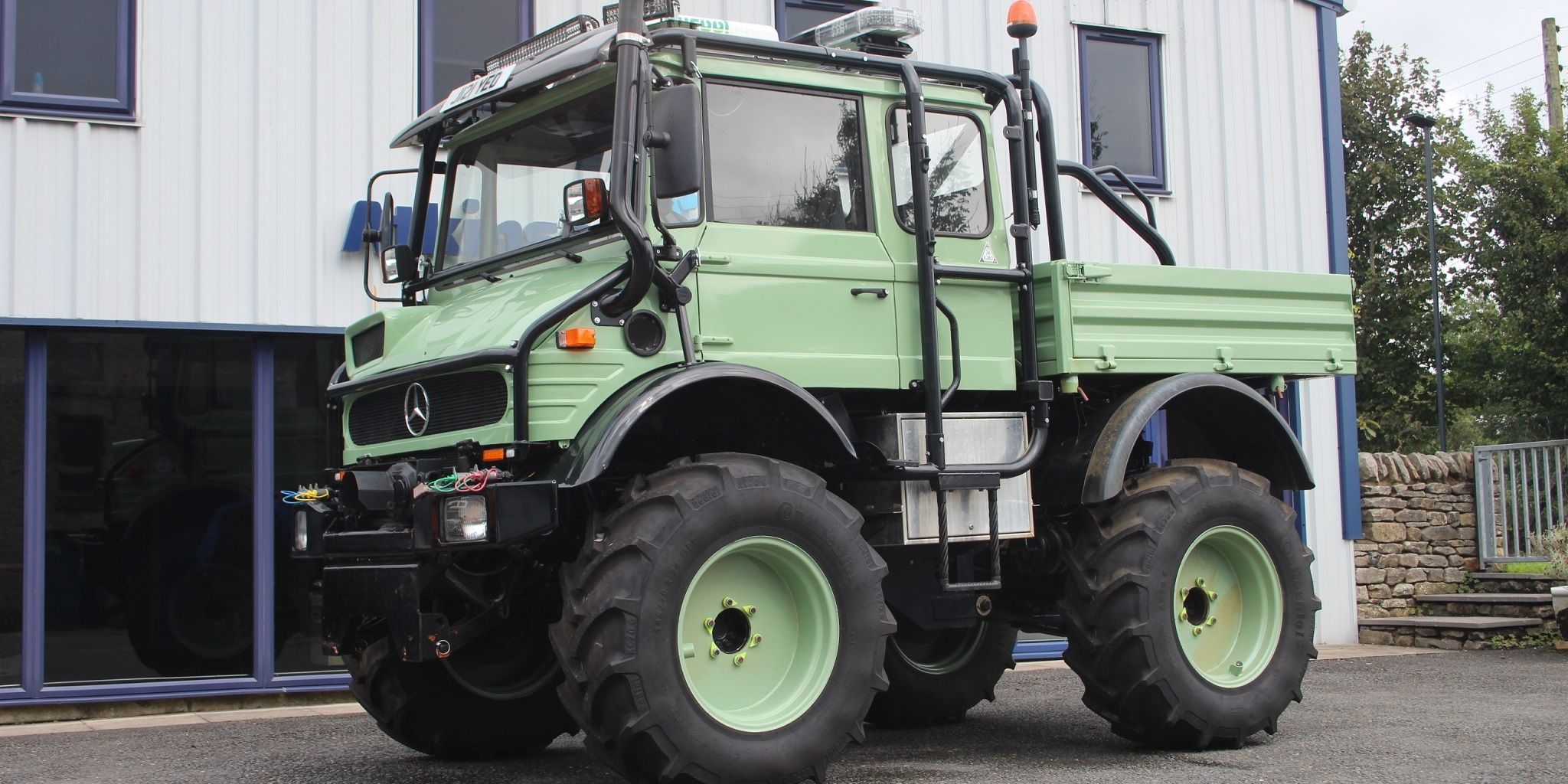 These Custom Mercedes-Benz Unimogs Are Ready For Anything