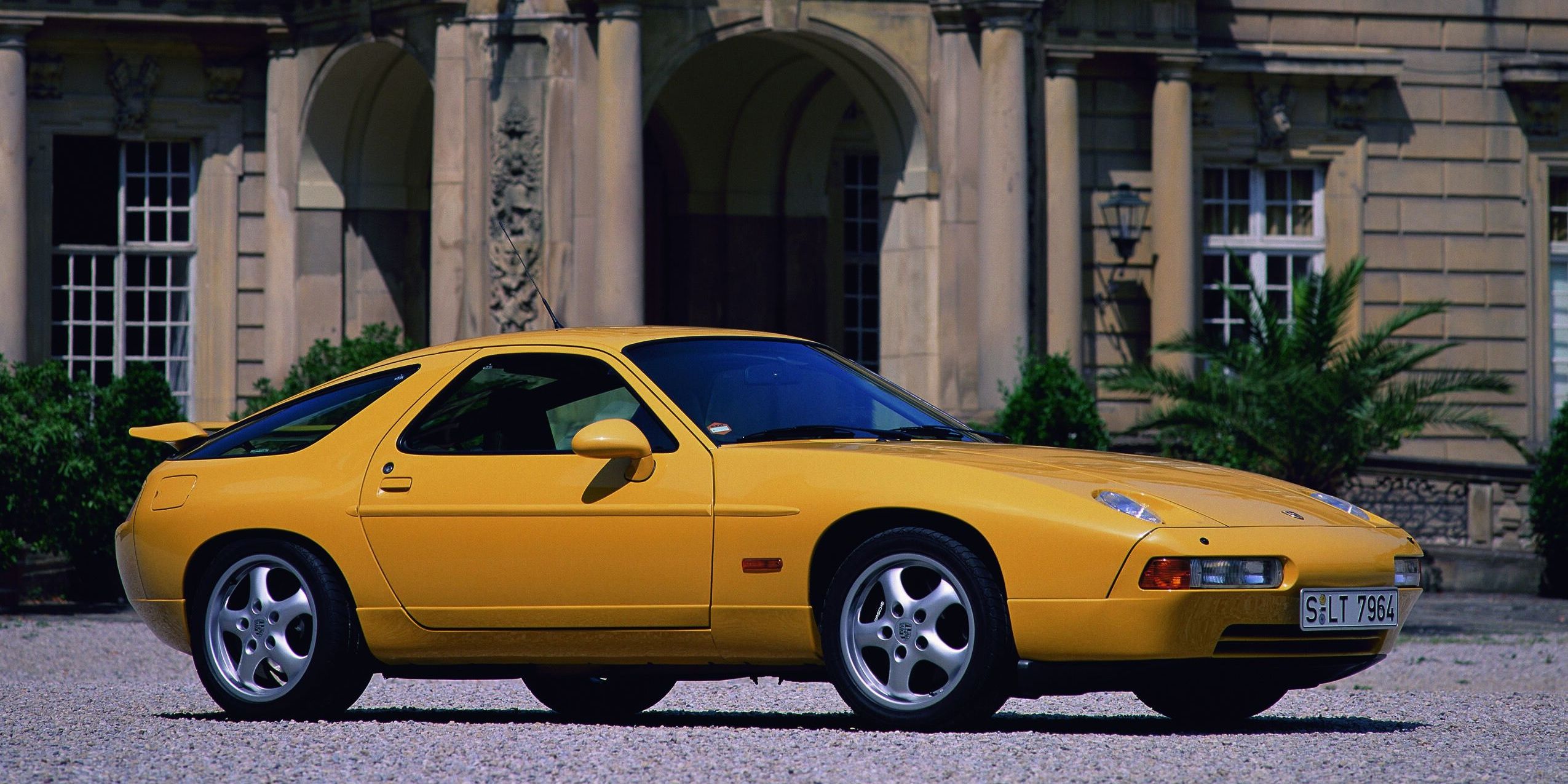 These Cool Car Designs Aged Terribly