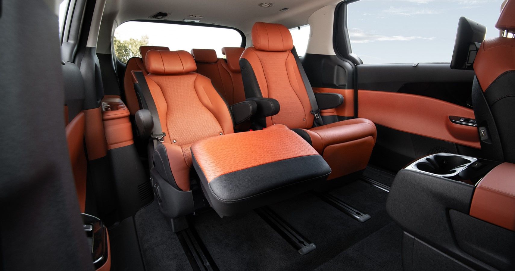 Here's Everything We Know Of The 2022 Kia Carnival