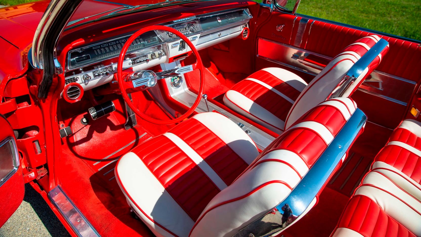 These '60s American Car Interiors Are As Glamorous As It Gets
