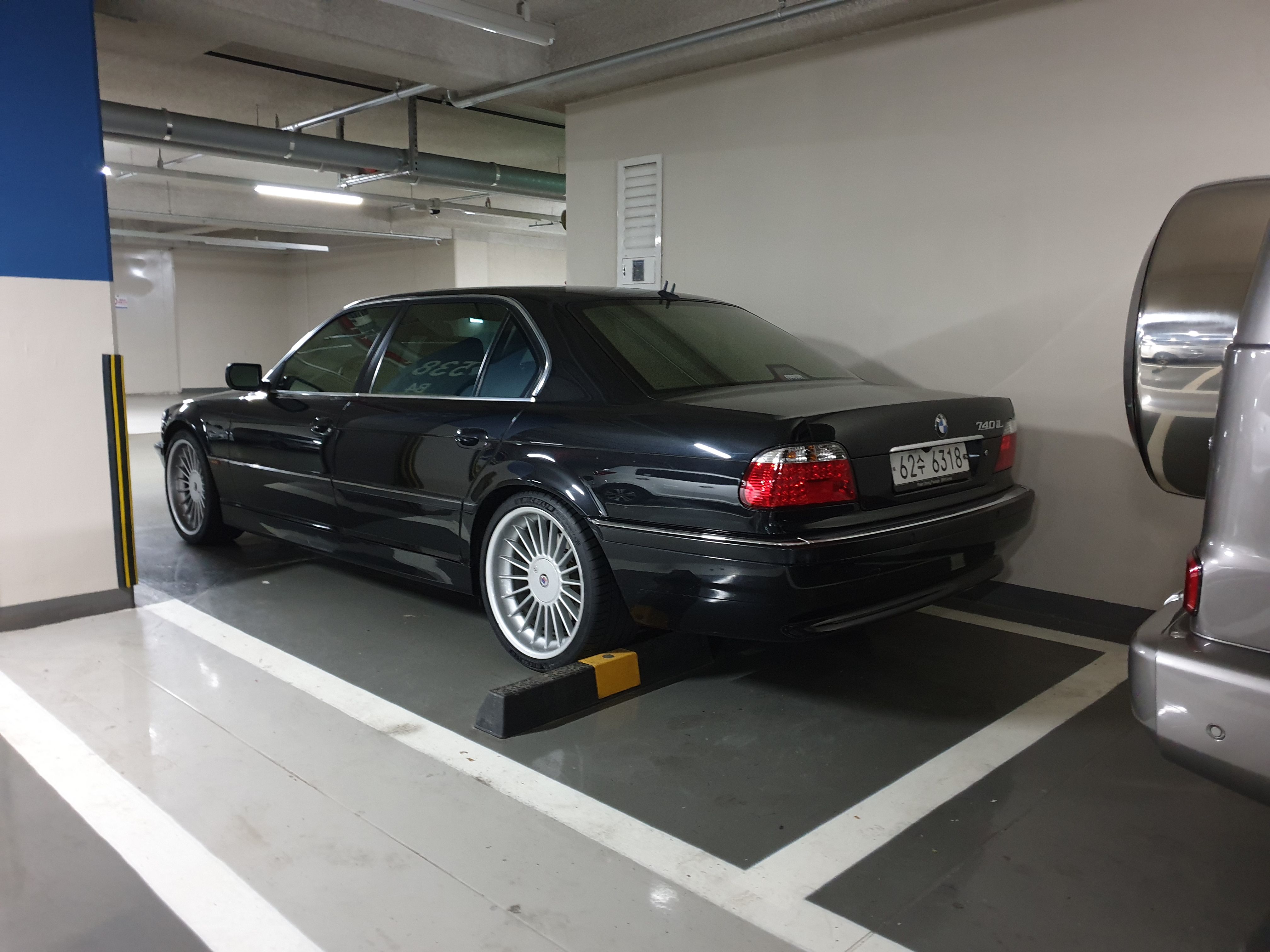 Here’s Why The BMW E38 7 Series Is Now A Luxury Bargain