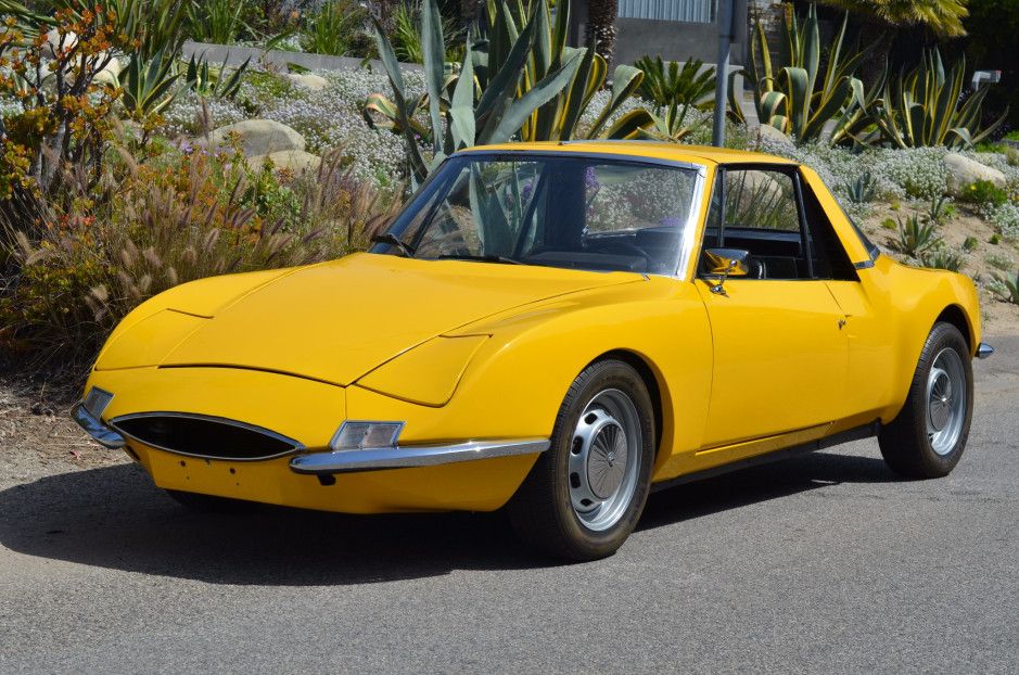 8 Of The Funkiest French Cars You've Never Heard Of
