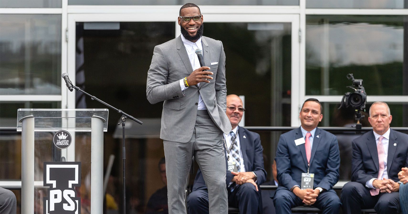 LeBron James Scores Ownership Stake In NASCAR’s Roush Fenway Racing LeBron James Scores Ownership Stake In NASCAR’s Roush Fenway Racing